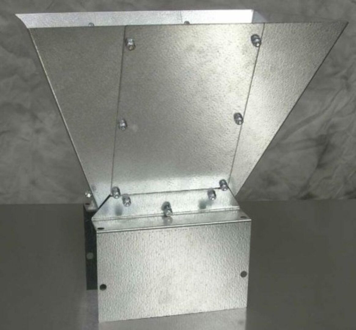 How Does a Wood Pellet Mill Work?